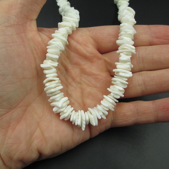 Jewelry | Vintage 17 Inch White Shell Necklace | Poshmark